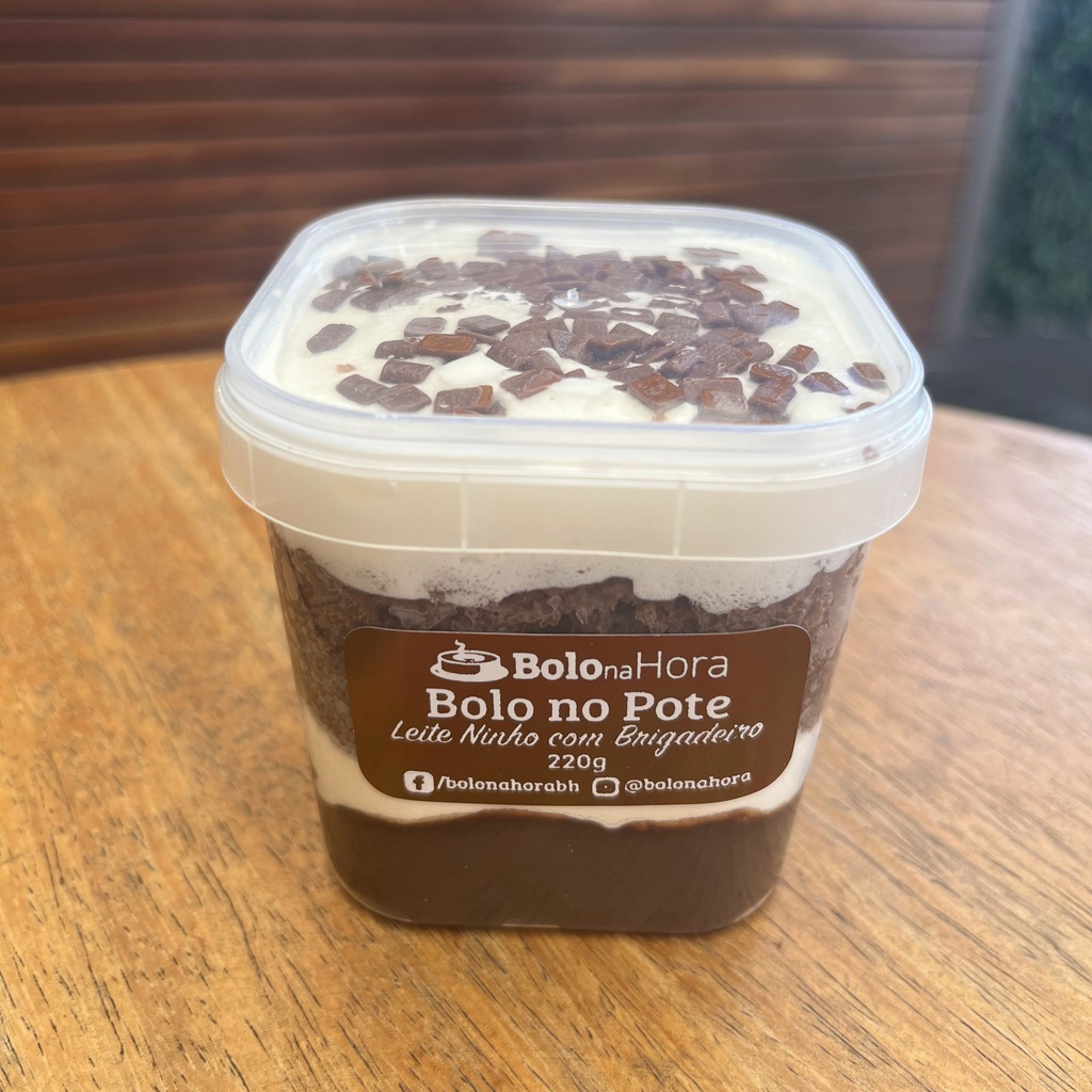 BOLO NO POTE LEITE NINHO COM BRIGADEIRO | Bolo na Hora